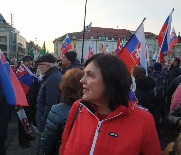 POCHOD ZA MIER - Slovenská národná strana POCHOD ZA MIER - Slovenská národná strana